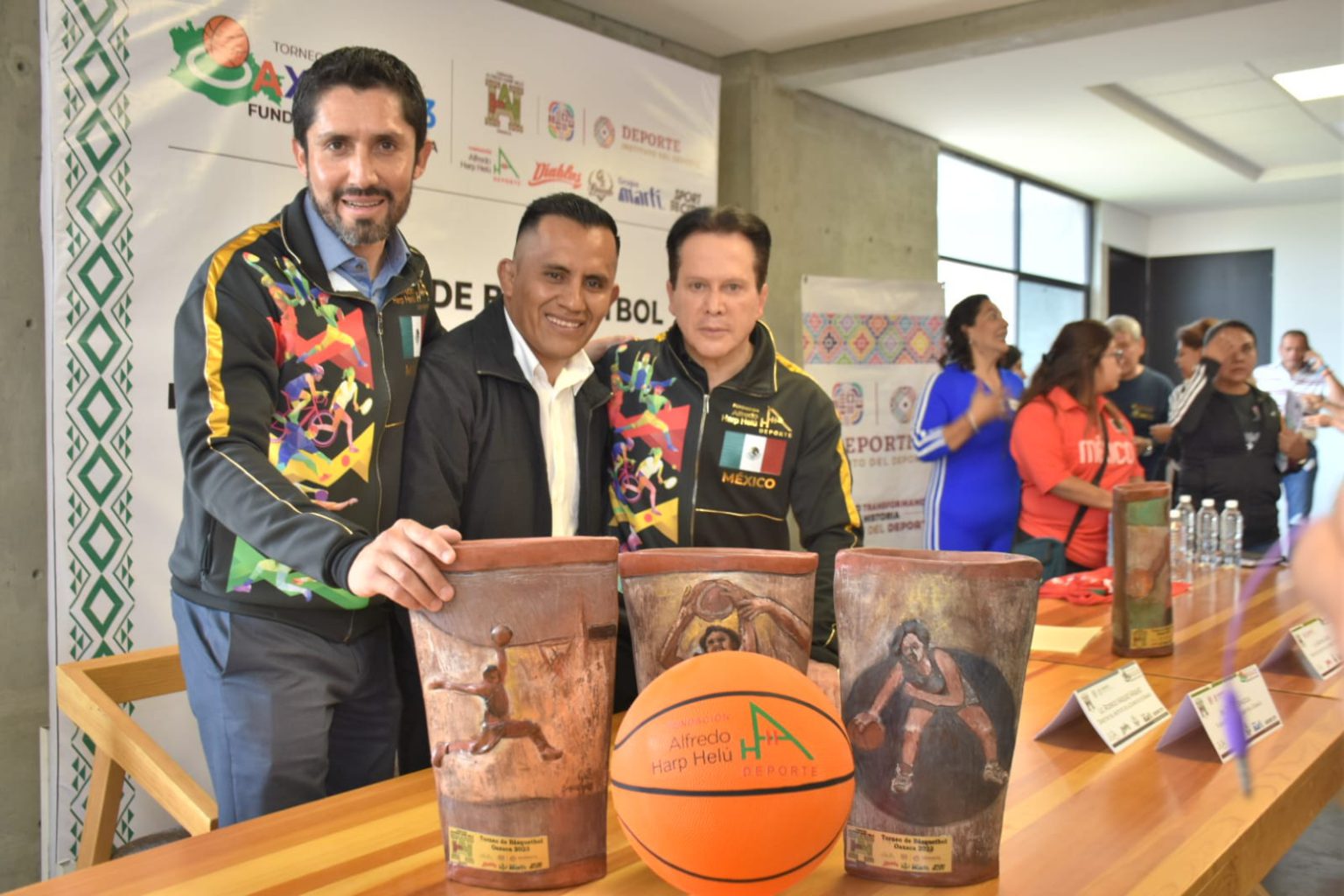 Fundación Harp Helú impulsará el basquetbol en Oaxaca » Todo Menos Fútbol
