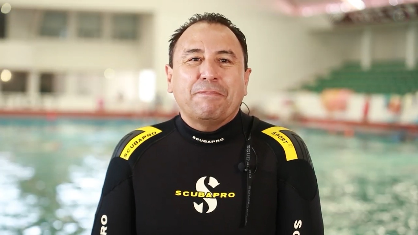 Sumergirse en el mar es un abrazo completo » Todo Menos Fútbol